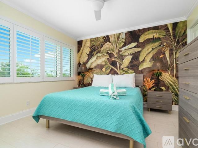 2 BR, 2 BA Apartment 5510 La Puerta Del Sol Blvd S, Unit 234, St. Petersburg, FL 33715