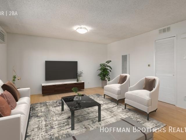 2 BR, 2 BA Apartment 5533 Barton Ave, Los Angeles, CA 90038