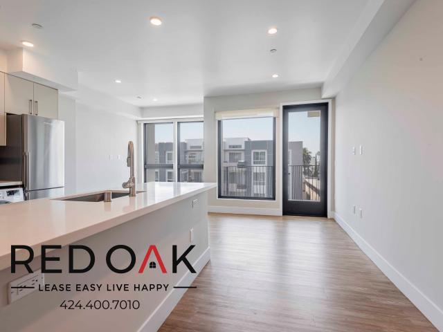 2 BR, 2 BA Apartment 5550 Bonner Ave, North Hollywood, CA 91601