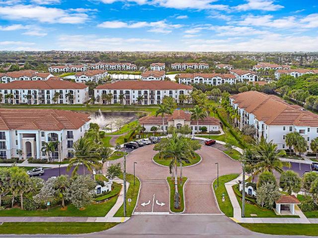 2 BR, 2 BA Apartment 5550 Nepsa Way Unit 1204, Delray Beach, FL 33484
