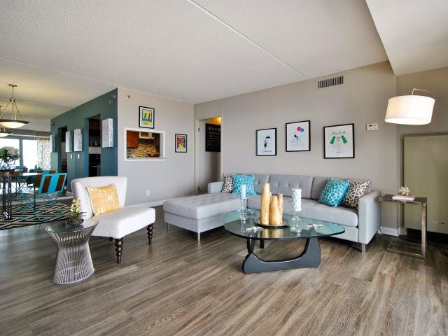 2 BR, 2 BA Apartment 555 Brush Street Unit 2402, Detroit, MI 48226