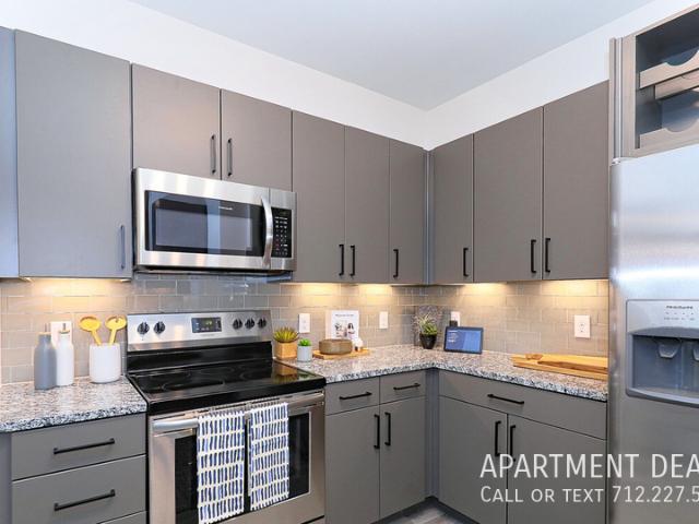 2 BR, 2 BA Apartment 5606 Berkeley Knoll CirÂ, Richmond, TX 77407