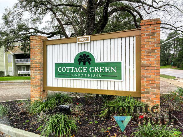 2 BR, 2 BA Apartment 5608 Cottage Hill Rd, Mobile, AL 36609