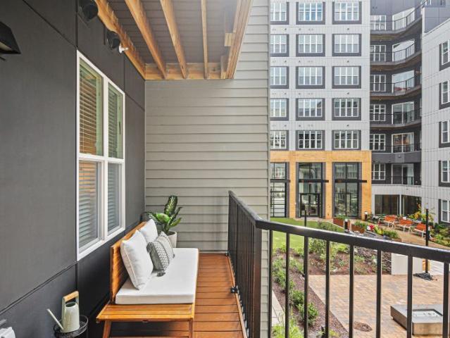2 BR, 2 BA Apartment 560 Bayview Boulevard Unit 120, Baltimore, MD 21224
