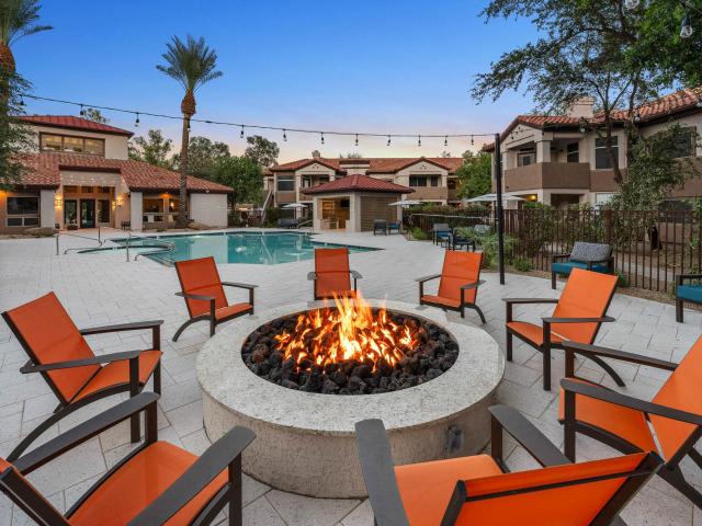 2 BR, 2 BA Apartment 5635 East Bell Road Unit 1078, Scottsdale, AZ 85254