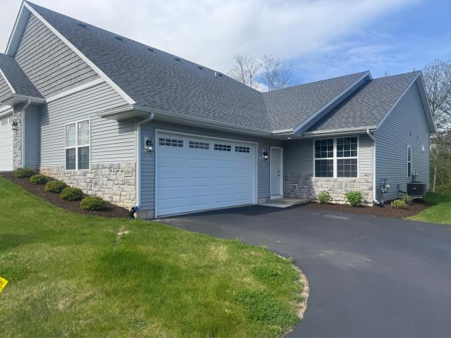 2 BR, 2 BA Apartment 5699 Roy's Ridge T, Loves Park, IL 61111