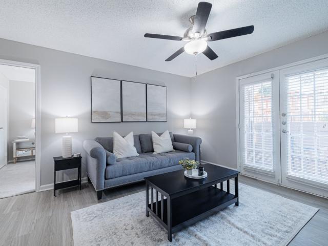 2 BR, 2 BA Apartment 5700 N Beach St Unit 0512, Fort Worth, TX 76137