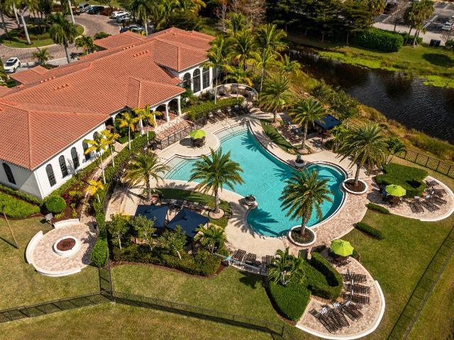 2 BR, 2 BA Apartment 570 Christina Drive Unit 305, Wellington, FL 33414