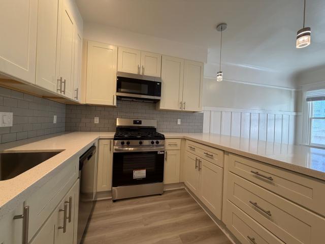 2 BR, 2 BA Apartment 571A Minna Street, San Francisco, CA 94103