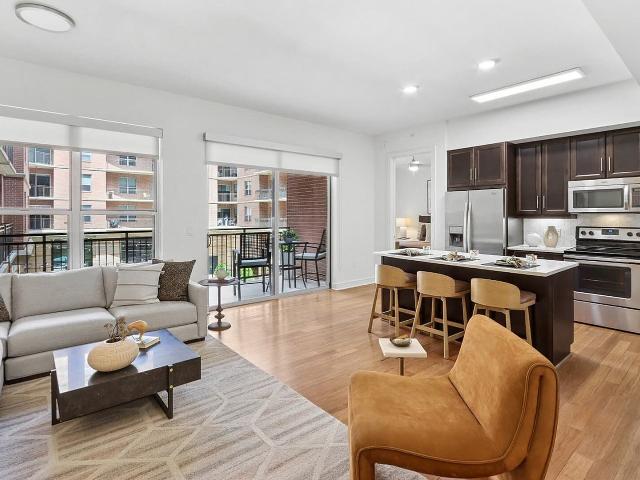 2 BR, 2 BA Apartment 5740 San Felipe Street Unit 340, Houston, TX 77057