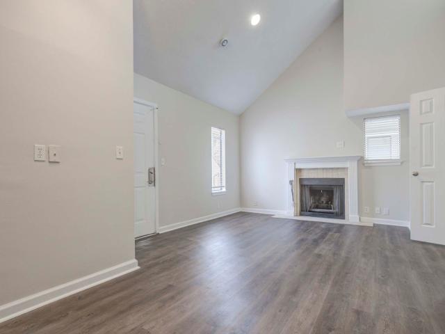 2 BR, 2 BA Apartment 5746 Westpark Drive Unit 12 1203, Charlotte, NC 28217