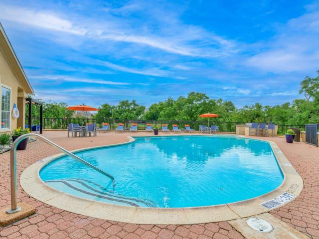 2 BR, 2 BA Apartment 5769 Belt Line Rd Unit 0803, Dallas, TX 75254