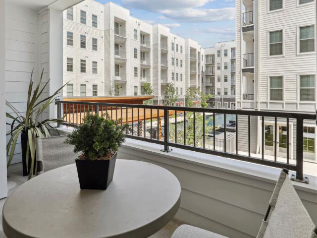 2 BR, 2 BA Apartment 5775 Blairview Street Unit 506, Frisco, TX 75034