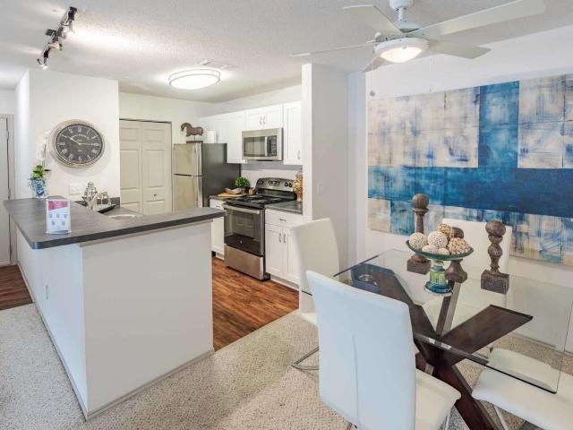 2 BR, 2 BA Apartment 5800 Great Northern Boulevard Unit 5760J2, North Olmsted, OH 44070