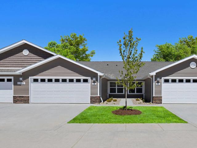 2 BR, 2 BA Apartment 581 Amber Ln Unit 567I, Akron, OH 44321