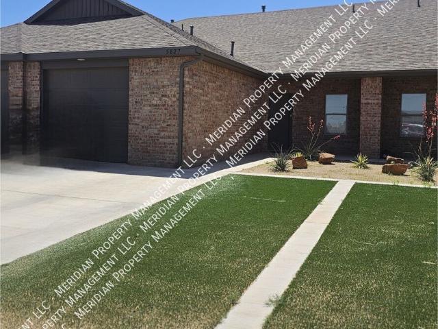 2 BR, 2 BA Apartment 5827 Urbana Place, Lubbock, TX 79407