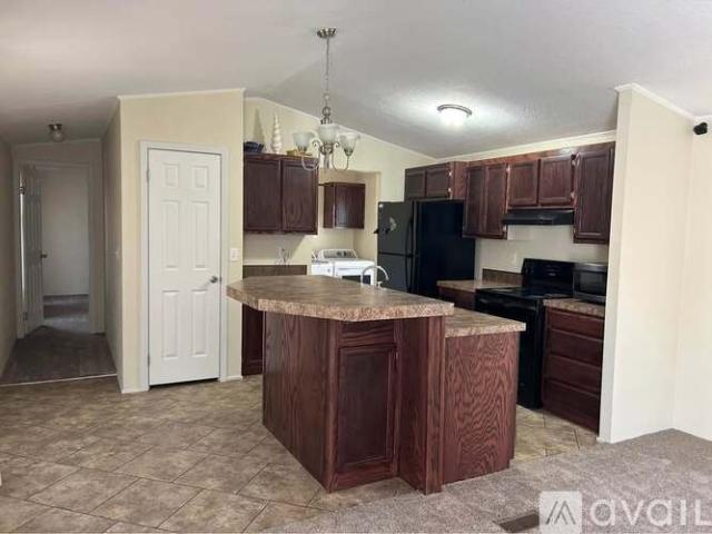 2 BR, 2 BA Apartment 58 Charlsie Drive, Denison, TX 75020