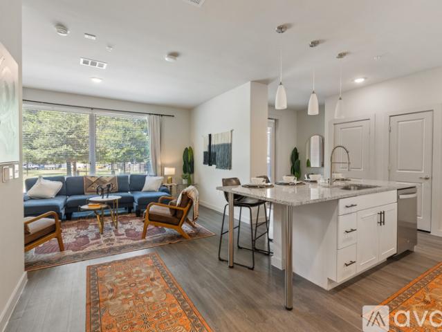 2 BR, 2 BA Apartment 5900 Cameron Road, Unit 1038, Austin, TX 78723