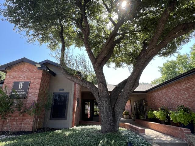 2 BR, 2 BA Apartment 5901 Valleycreek Lane Unit 17 1705, Arlington, TX 76017