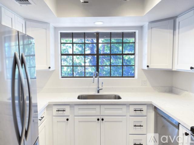 2 BR, 2 BA Apartment 5950 North 78th Street, Unit 221, Scottsdale, AZ 85250