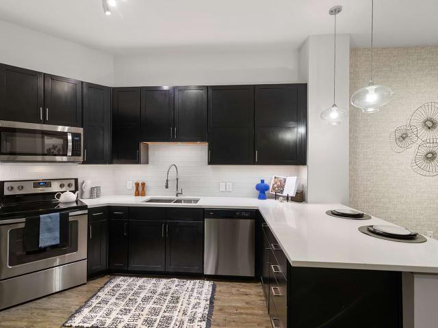 2 BR, 2 BA Apartment 5005 Galleria Drive Unit 3314, Dallas, TX 75244