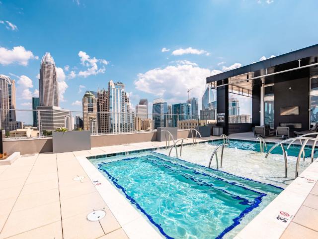 2 BR, 2 BA Apartment 500 W Trade St Unit 469, Charlotte, NC 28202