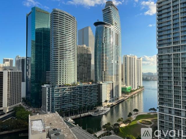 2 BR, 2 BA Apartment 500 Brickell Ave, Unit 2405, Miami, FL 33131