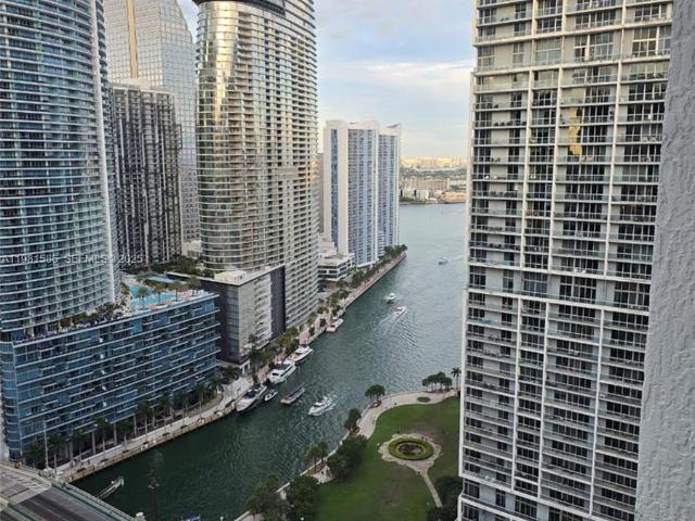2 BR, 2 BA Apartment 500 Brickell Avenue, Miami, FL 33131
