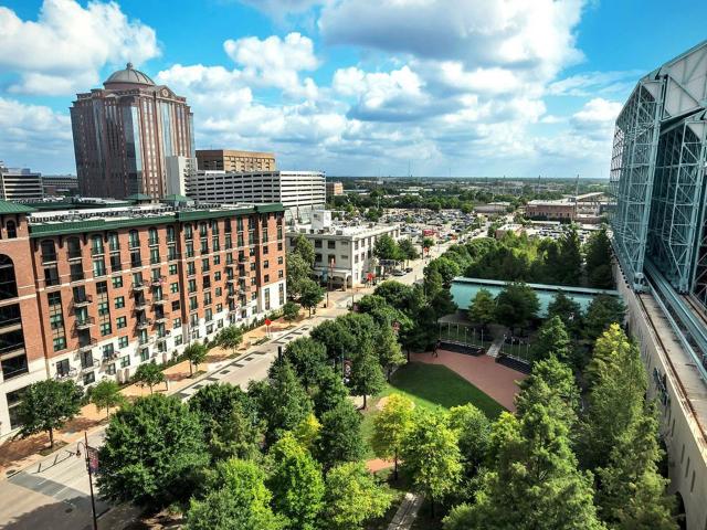 2 BR, 2 BA Apartment 500 Crawford Street, Houston, TX 77002