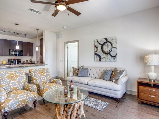 2 BR, 2 BA Apartment 500 East Highmeadow Drive Unit 2204, Aubrey, TX 76227