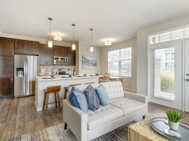 2 BR, 2 BA Apartment 501 S Weber Rd Unit 201, Romeoville, IL 60446