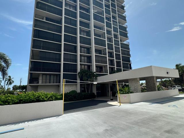 2 BR, 2 BA Apartment 5047 North Hwy A1A, Hutchinson Island, FL 34949