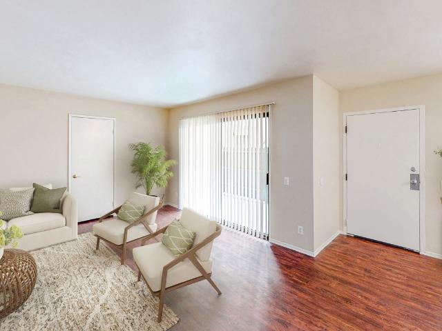 2 BR, 2 BA Apartment 5057 Kester Avenue Unit 109, Sherman Oaks, CA 91403