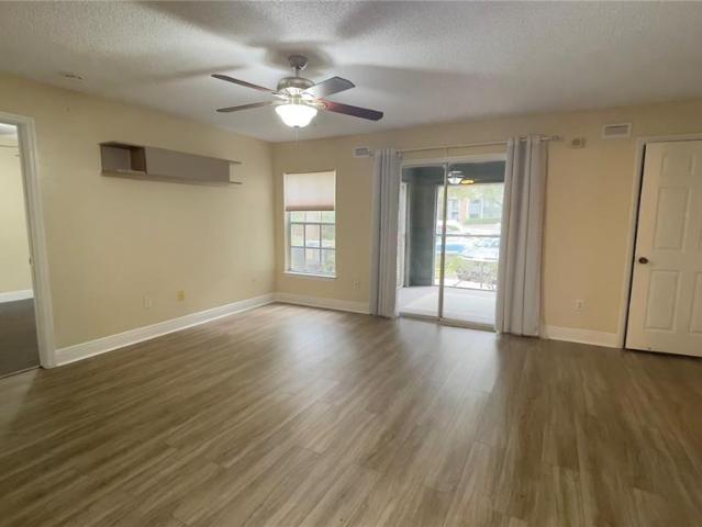 2 BR, 2 BA Apartment 5065 Park Central Drive, Orlando, FL 32839