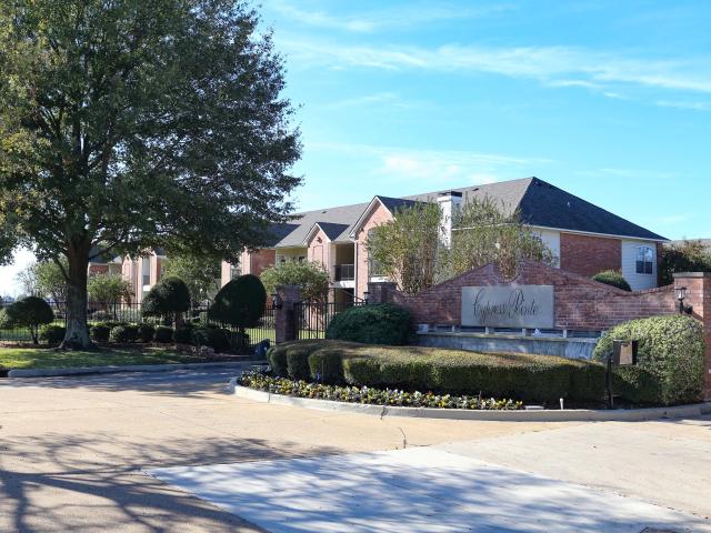2 BR, 2 BA Apartment 5075 Airline Drive Unit 1702, Bossier City, LA 71111