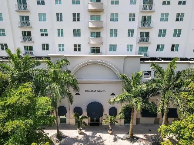 2 BR, 2 BA Apartment 50 MENORES AVE, CORAL GABLES, FL 33134