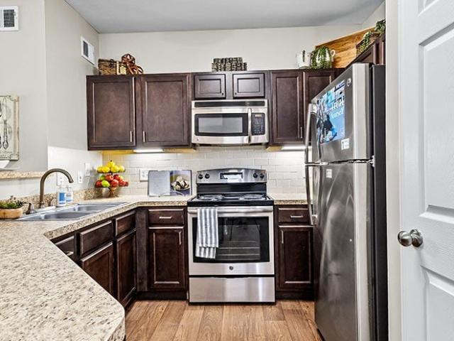 2 BR, 2 BA Apartment 50 Paces Parkway Unit 04 303, Woodstock, GA 30189