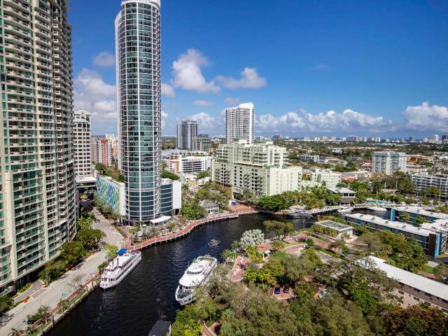 2 BR, 2 BA Apartment 510 Southeast 5th Avenue Unit 1604, Fort Lauderdale, FL 33301