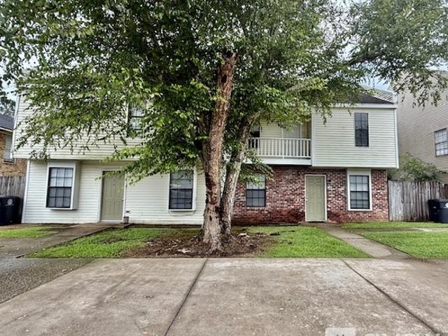 2 BR, 2 BA Apartment 5121 E Hunters Chapel Ct, Unit A, Baton Rouge, LA 70817