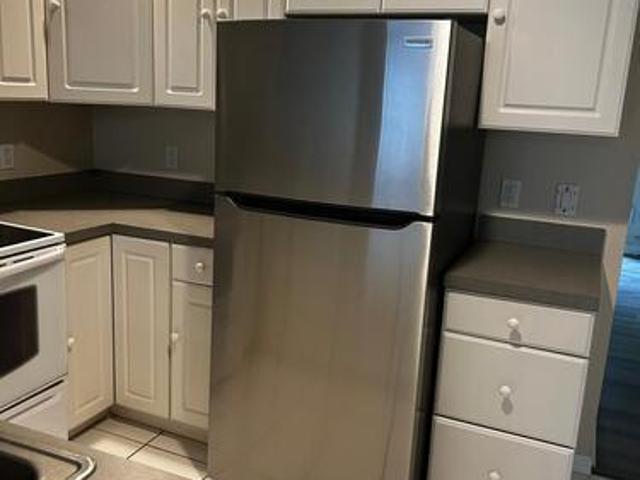 2 BR, 2 BA Apartment 512 SE 6th St, Unit Apt 3, Cape Coral, FL 33990
