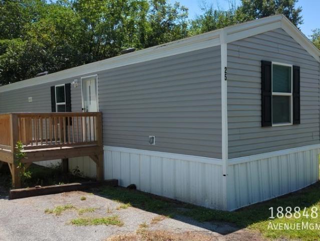 2 BR, 2 BA Apartment 512 SW 10th St, Hickory, NC 28602