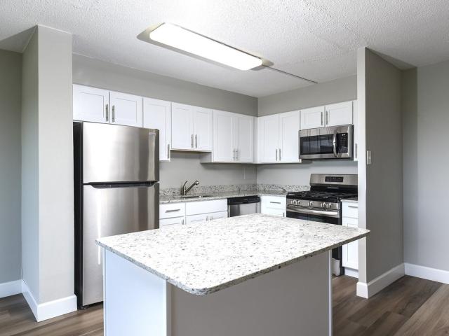 2 BR, 2 BA Apartment 515 West Chelten Avenue Unit 0804, Philadelphia, PA 19144