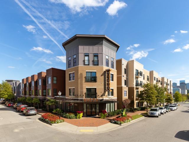 2 BR, 2 BA Apartment 515 Madison Street Unit 426, Nashville, TN 37208