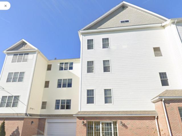 2 BR, 2 BA Apartment 51 Pearl Street, Unit 206, Malden, MA 02148