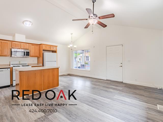 2 BR, 2 BA Apartment 5200 Central Ave, Riverside, CA 92504