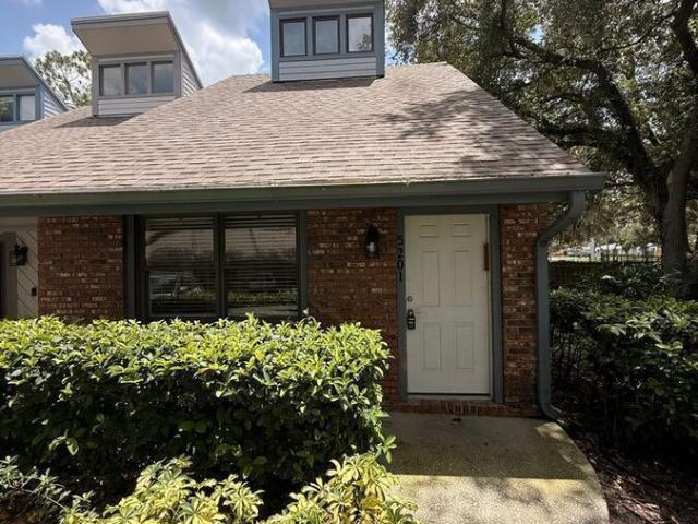 2 BR, 2 BA Apartment 5201 Pine Mill Court, Tampa, FL 33617