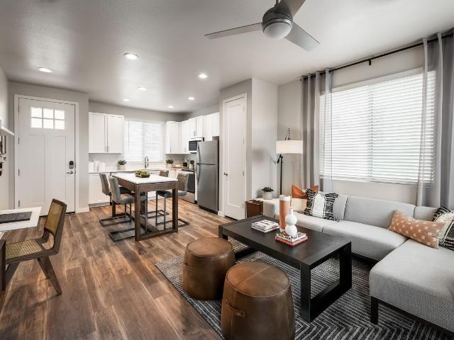 2 BR, 2 BA Apartment 5201 West Olive Avenue Unit 13 13, Glendale, AZ 85302