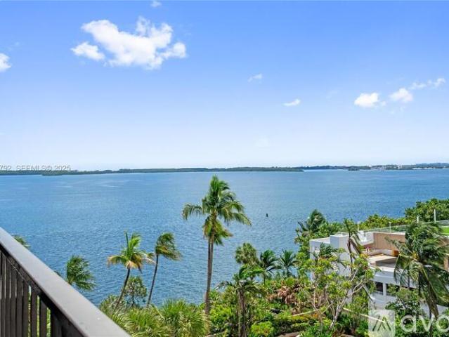 2 BR, 2 BA Apartment 520 Brickell Key Dr, Unit a705, Miami, FL 33131