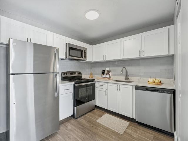 2 BR, 2 BA Apartment 520 Northeast 20th Street Unit 1011, Fort Lauderdale, FL 33305