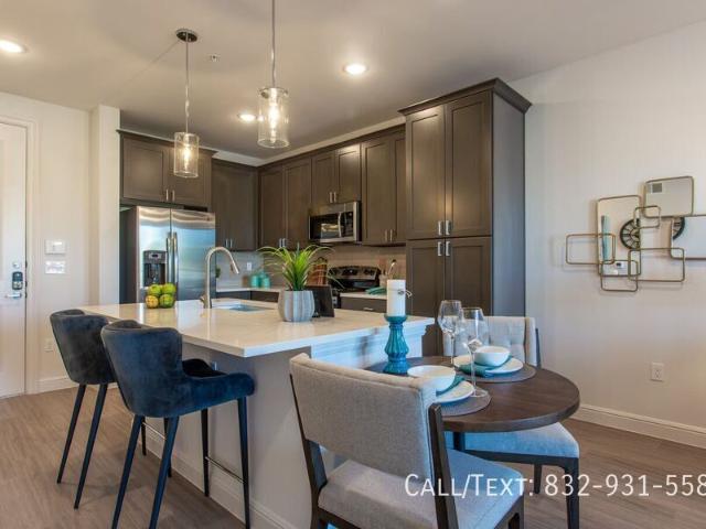 2 BR, 2 BA Apartment 5222 Farm to Market 2920, Spring, TX 77379